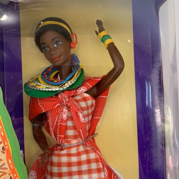 Mattel | Toys | Vintage Kenyan Barbie Mattel 993 Dolls Of The World ...